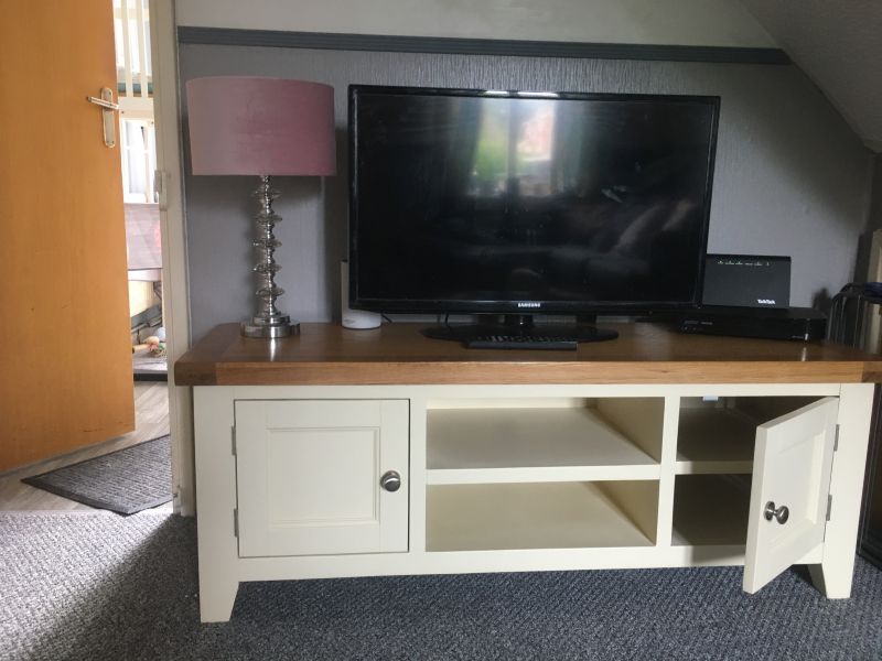 Country Oak Cream Painted Large Double Door TV Unit - Free Delivery ...